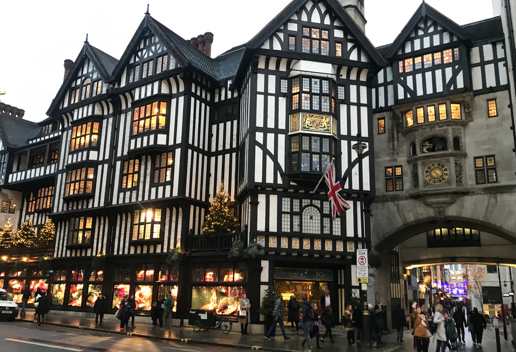 The Ghosts of Past Christmases – Splendor Of Florence